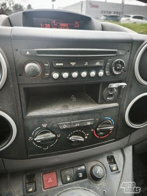 White Citroen Berlingo 2011 in Kaunas, with an engine capacity of 1.60 L and mileage of 185 thousand km for 800 €, photo 8 on AUTOMOTO.COM.LV