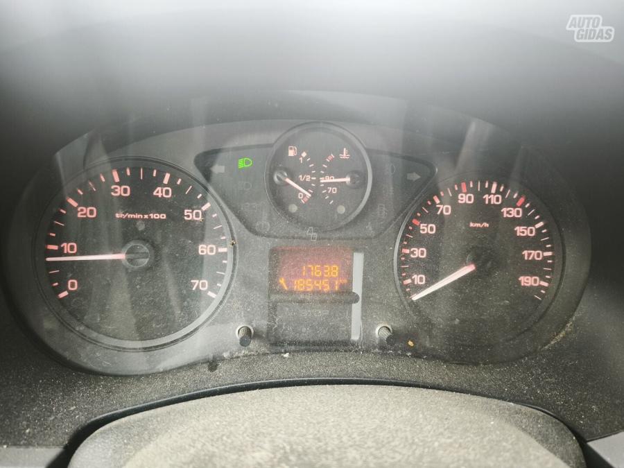 White Citroen Berlingo 2011 in Kaunas, with an engine capacity of 1.60 L and mileage of 185 thousand km for 800 €, photo 9 on AUTOMOTO.COM.LV