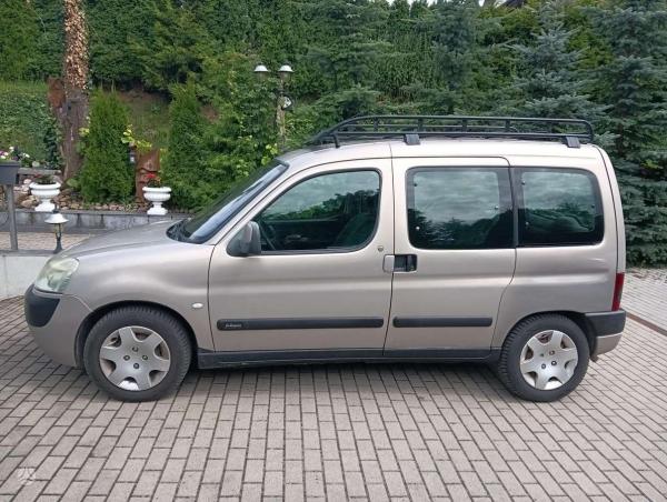 Dzeltens Citroen Berlingo 2004 Viļņa, ar dzinēja tilpumu 2.00 L un nobraukumu 310 tūkst. km par 1700 €, foto 4 vietnē AUTOMOTO.COM.LV