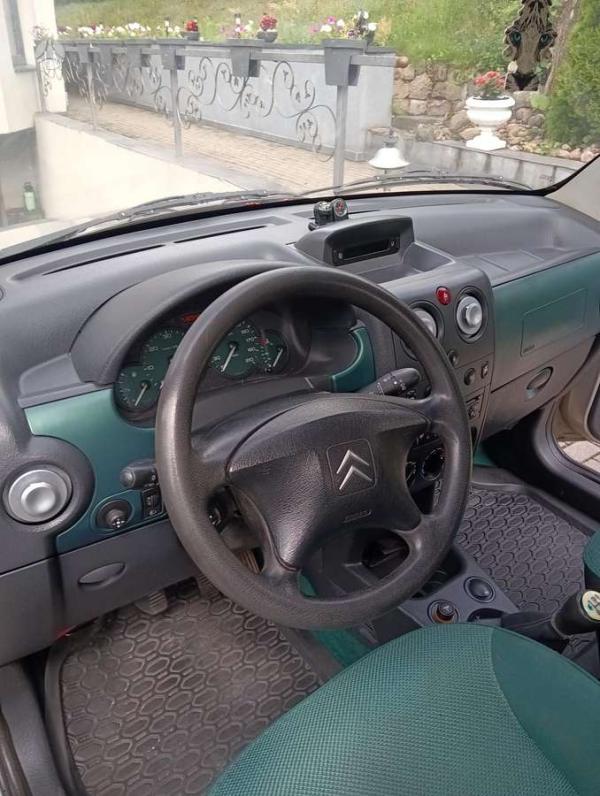 Dzeltens Citroen Berlingo 2004 Viļņa, ar dzinēja tilpumu 2.00 L un nobraukumu 310 tūkst. km par 1700 €, foto 5 vietnē AUTOMOTO.COM.LV