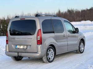 Dzeltens Citroen Berlingo 2009 Mažeikiai, ar dzinēja tilpumu 1.56 L un nobraukumu 243 tūkst. km par 3650 €, foto 3 vietnē AUTOMOTO.COM.LV