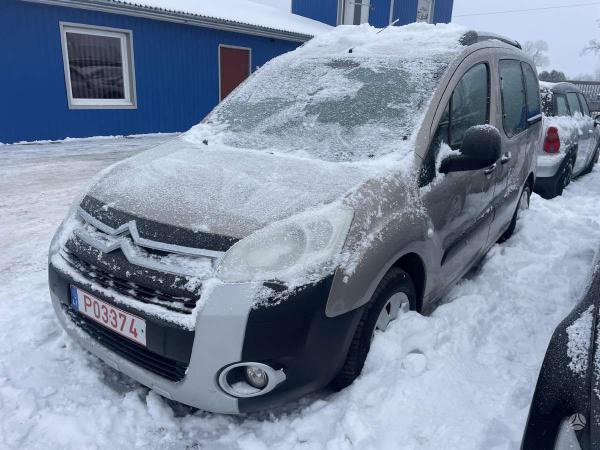 Yellow Citroen Berlingo 2012 in Taurage, with an engine capacity of 1.60 L and mileage of 247 thousand km for 2900 €, photo 1 on AUTOMOTO.COM.LV