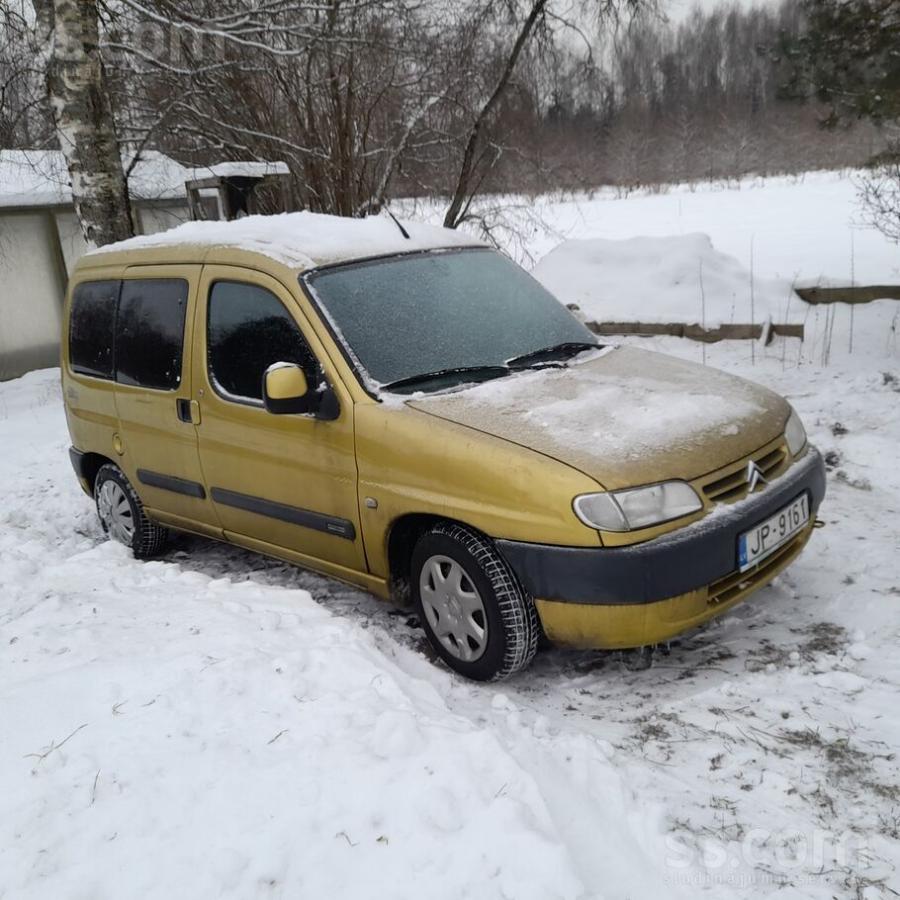 Dzeltens Citroen Berlingo 1999 Ogre, ar dzinēja tilpumu 1.80 L un nobraukumu 300 tūkst. km par 500 €, foto 2 vietnē AUTOMOTO.COM.LV