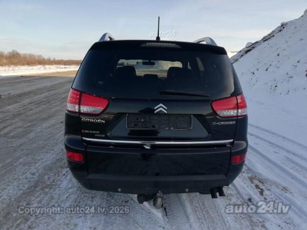 Black Citroen C-Crosser 2008 in Tartu, with an engine capacity of 2.20 L and mileage of 237 thousand km for 5999 €, photo 10 on AUTOMOTO.COM.LV