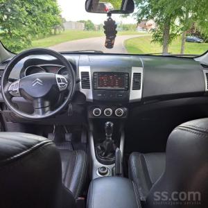 Black Citroen C-Crosser 2008 in Rezekne, with an engine capacity of 2.20 L and mileage of 0 thousand km for 4650 €, photo 9 on AUTOMOTO.COM.LV