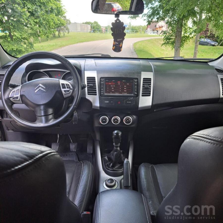 Black Citroen C-Crosser 2008 in Rezekne, with an engine capacity of 2.20 L and mileage of 0 thousand km for 4650 €, photo 9 on AUTOMOTO.COM.LV