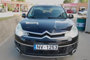 Melns Citroen C-Crosser 2008 Jēkabpils, ar dzinēja tilpumu 2.20 L un nobraukumu 261 tūkst. km par 5850 €, foto 5 vietnē AUTOMOTO.COM.LV