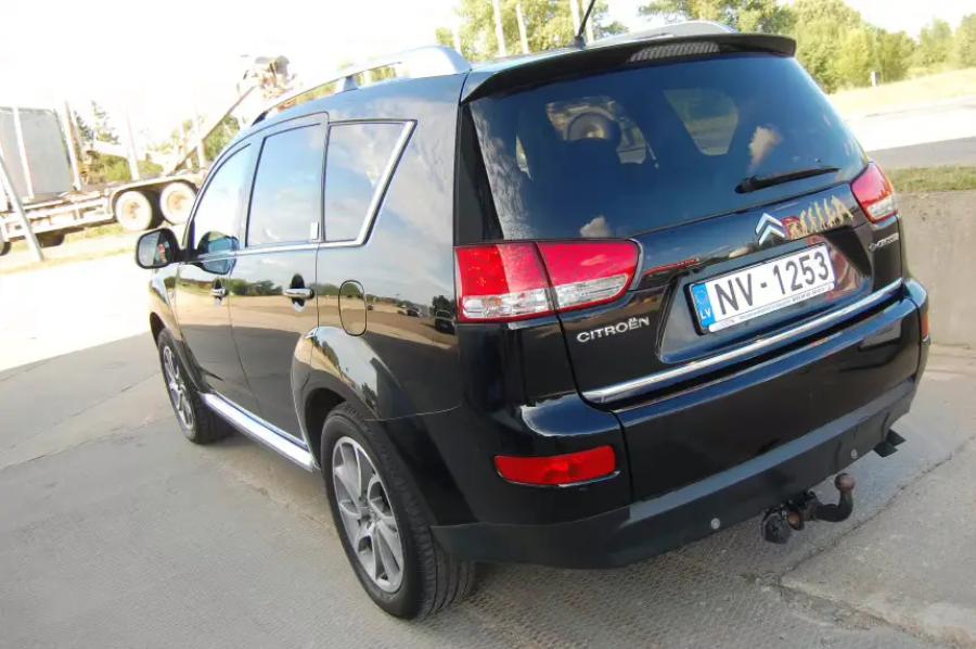 Melns Citroen C-Crosser 2008 Jēkabpils, ar dzinēja tilpumu 2.20 L un nobraukumu 261 tūkst. km par 5850 €, foto 11 vietnē AUTOMOTO.COM.LV
