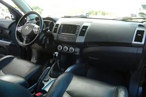 Melns Citroen C-Crosser 2008 Jēkabpils, ar dzinēja tilpumu 2.20 L un nobraukumu 261 tūkst. km par 5850 €, foto 18 vietnē AUTOMOTO.COM.LV