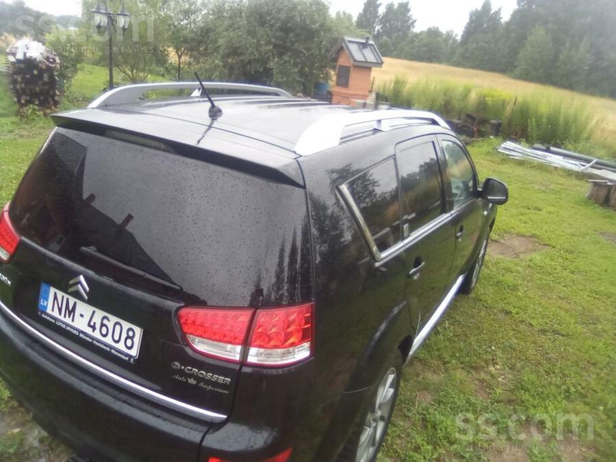 Black Citroen C-Crosser 2008 in Cesis, with an engine capacity of 2.20 L and mileage of 273 thousand km for 3450 €, photo 13 on AUTOMOTO.COM.LV