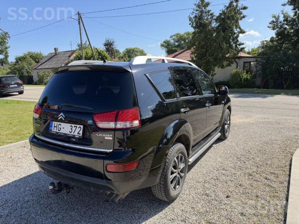 Melns Citroen C-Crosser 2008 Ventspils, ar dzinēja tilpumu 2.20 L un nobraukumu 307 tūkst. km par 3990 €, foto 6 vietnē AUTOMOTO.COM.LV