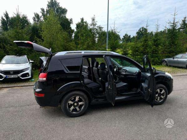 Melns Citroen C-Crosser 2008 Viļņa, ar dzinēja tilpumu 2.18 L un nobraukumu 272 tūkst. km par 3500 €, foto 3 vietnē AUTOMOTO.COM.LV