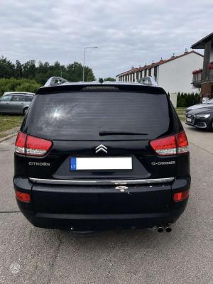 Черный Ситроен С-Кроссер 2008 в Вильнюс, объемом двигателя 2.18 л и пробегом 272 тыс. км за 3500 €, фото 5 на AUTOMOTO.COM.LV