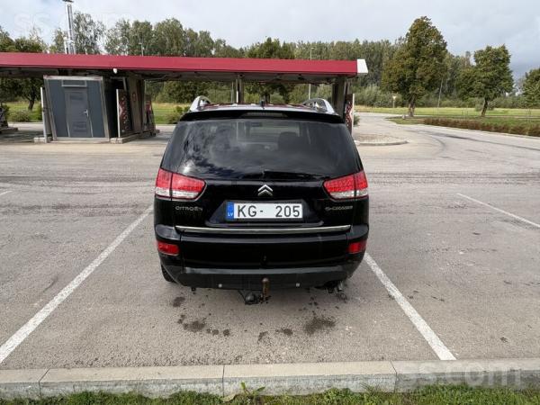 Melns Citroen C-Crosser 2008 Aizkraukle, ar dzinēja tilpumu 2.20 L un nobraukumu 461 tūkst. km par 2700 €, foto 5 vietnē AUTOMOTO.COM.LV