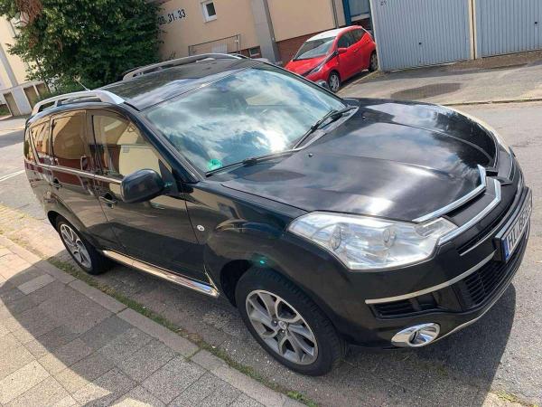 Black Citroen C-Crosser 2009 in Kaunas, with an engine capacity of 2.18 L and mileage of 205 thousand km for 2900 €, photo 2 on AUTOMOTO.COM.LV