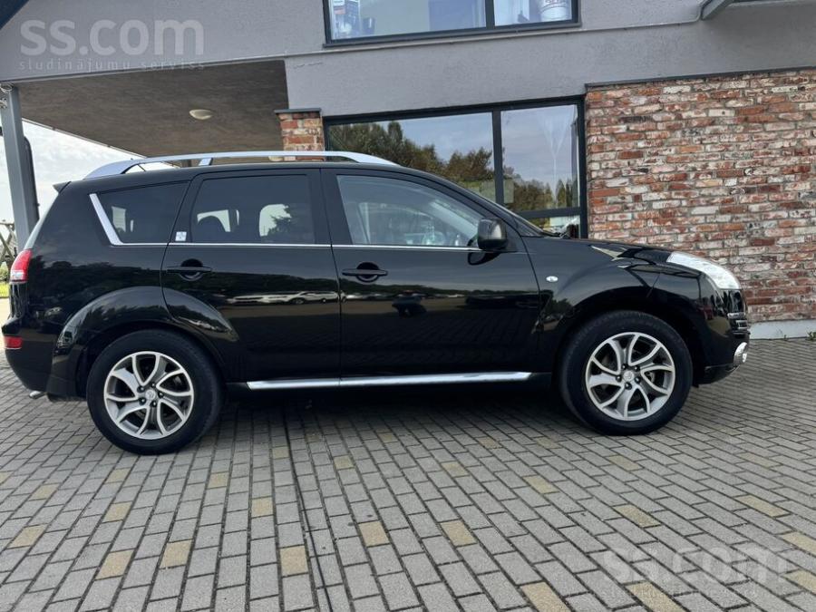 Melns Citroen C-Crosser 2009 Talsi, ar dzinēja tilpumu 2.20 L un nobraukumu 310 tūkst. km par 3900 €, foto 4 vietnē AUTOMOTO.COM.LV