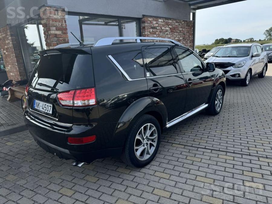 Melns Citroen C-Crosser 2009 Talsi, ar dzinēja tilpumu 2.20 L un nobraukumu 310 tūkst. km par 3900 €, foto 5 vietnē AUTOMOTO.COM.LV