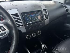 Melns Citroen C-Crosser 2009 Talsi, ar dzinēja tilpumu 2.20 L un nobraukumu 310 tūkst. km par 3900 €, foto 12 vietnē AUTOMOTO.COM.LV