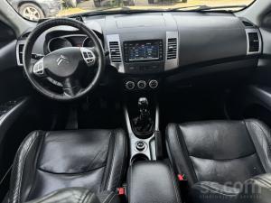 Melns Citroen C-Crosser 2009 Talsi, ar dzinēja tilpumu 2.20 L un nobraukumu 310 tūkst. km par 3900 €, foto 17 vietnē AUTOMOTO.COM.LV