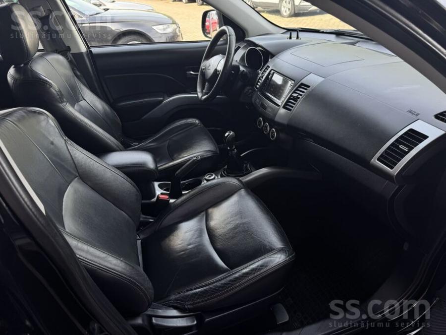 Melns Citroen C-Crosser 2009 Talsi, ar dzinēja tilpumu 2.20 L un nobraukumu 310 tūkst. km par 3900 €, foto 20 vietnē AUTOMOTO.COM.LV