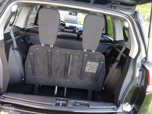 Black Citroen C-Crosser 2010 in Plunge, with an engine capacity of 2.20 L and mileage of 316 thousand km for 3900 €, photo 8 on AUTOMOTO.COM.LV