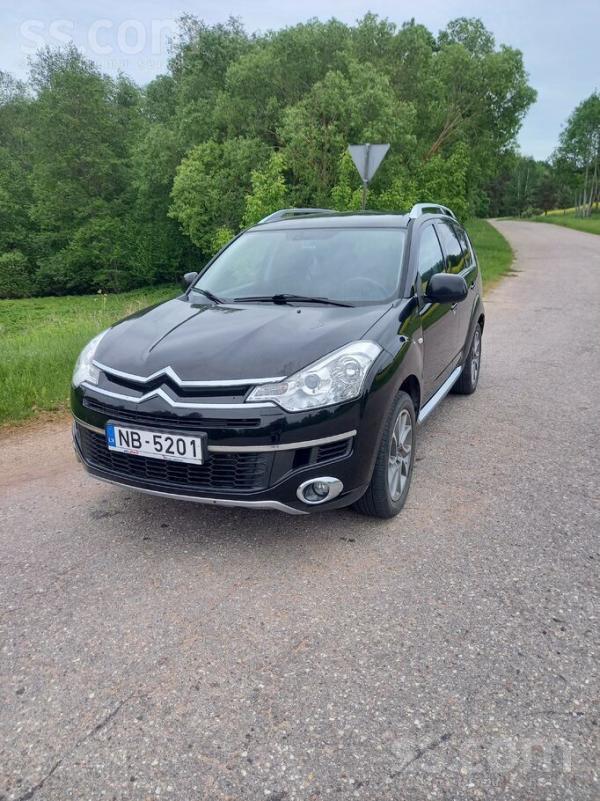 Melns Citroen C-Crosser 2010 Daugavpils, ar dzinēja tilpumu 2.20 L un nobraukumu 278 tūkst. km par 4200 €, foto 1 vietnē AUTOMOTO.COM.LV