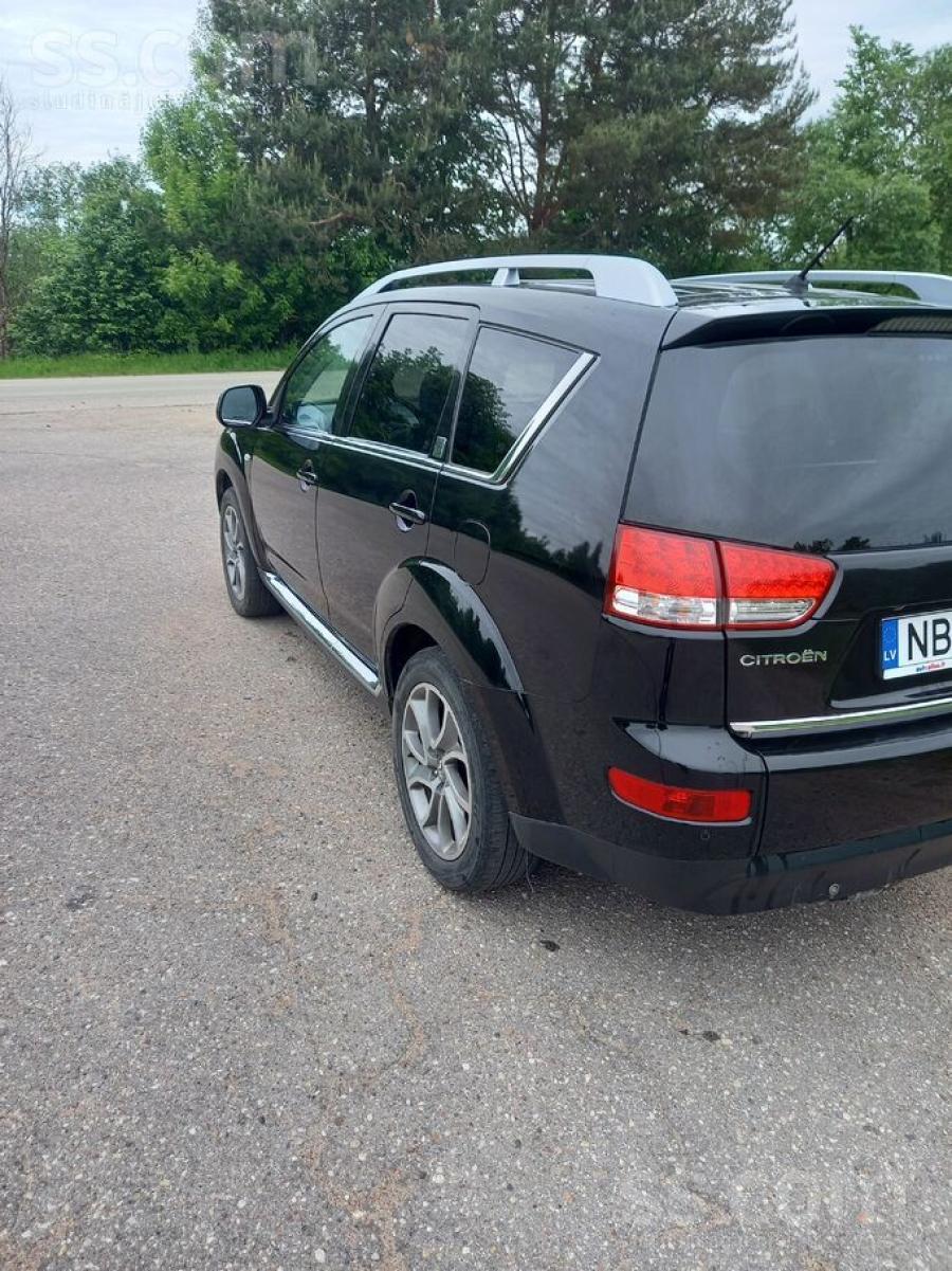 Melns Citroen C-Crosser 2010 Daugavpils, ar dzinēja tilpumu 2.20 L un nobraukumu 278 tūkst. km par 4200 €, foto 4 vietnē AUTOMOTO.COM.LV