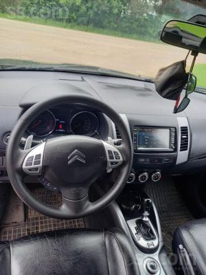 Melns Citroen C-Crosser 2010 Daugavpils, ar dzinēja tilpumu 2.20 L un nobraukumu 278 tūkst. km par 4200 €, foto 7 vietnē AUTOMOTO.COM.LV