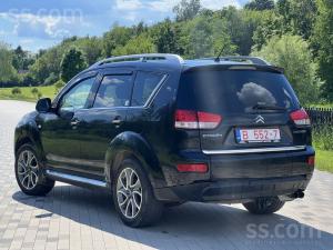 Melns Citroen C-Crosser 2010 Rēzekne, ar dzinēja tilpumu 2.20 L un nobraukumu 221 tūkst. km par 3650 €, foto 5 vietnē AUTOMOTO.COM.LV