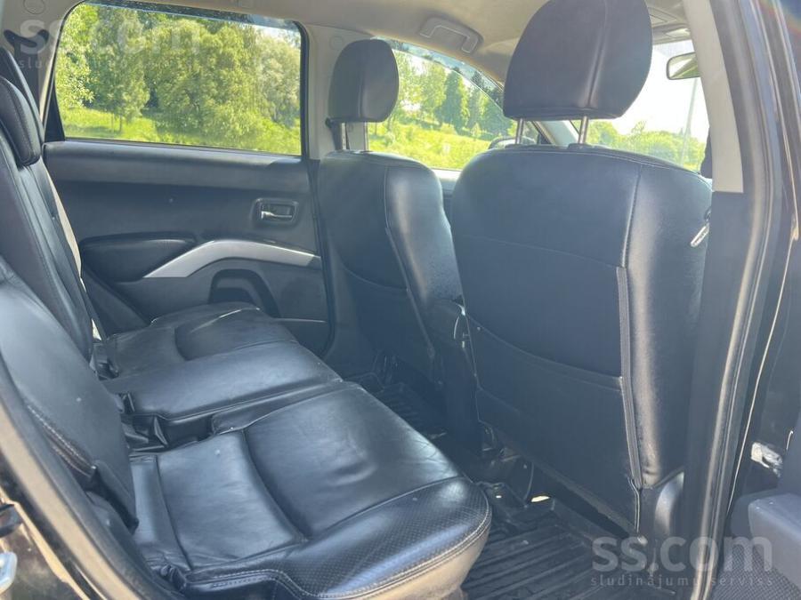 Melns Citroen C-Crosser 2010 Rēzekne, ar dzinēja tilpumu 2.20 L un nobraukumu 221 tūkst. km par 3650 €, foto 10 vietnē AUTOMOTO.COM.LV