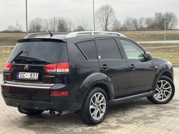 Melns Citroen C-Crosser 2010 Jēkabpils, ar dzinēja tilpumu 2.20 L un nobraukumu 270 tūkst. km par 6350 €, foto 2 vietnē AUTOMOTO.COM.LV