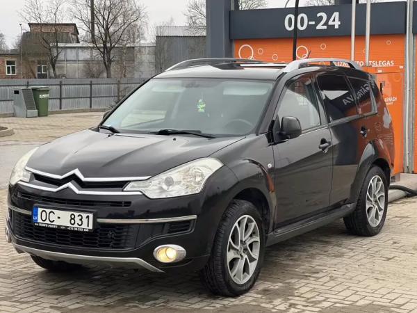 Melns Citroen C-Crosser 2010 Jēkabpils, ar dzinēja tilpumu 2.20 L un nobraukumu 270 tūkst. km par 6350 €, foto 3 vietnē AUTOMOTO.COM.LV