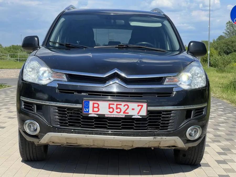 Black Citroen C-Crosser 2010 in Rezekne, with an engine capacity of 2.20 L and mileage of 221 thousand km for 3650 €, photo 1 on AUTOMOTO.COM.LV
