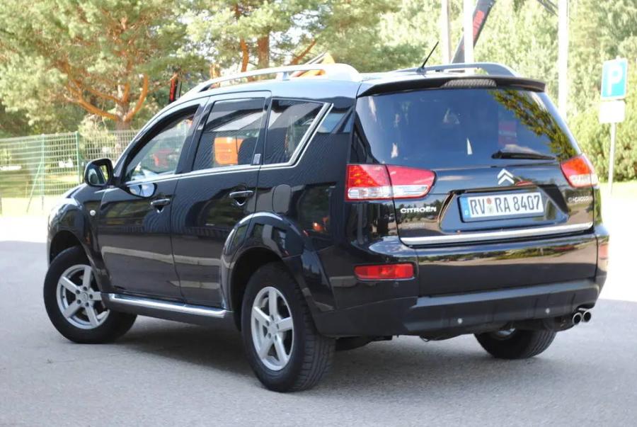 Melns Citroen C-Crosser 2010 Rīga, ar dzinēja tilpumu 2.20 L un nobraukumu 220 tūkst. km par 5990 €, foto 4 vietnē AUTOMOTO.COM.LV
