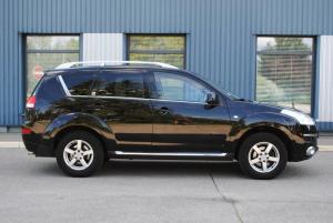 Melns Citroen C-Crosser 2010 Rīga, ar dzinēja tilpumu 2.20 L un nobraukumu 220 tūkst. km par 5990 €, foto 9 vietnē AUTOMOTO.COM.LV