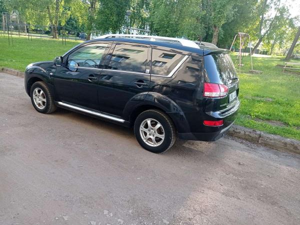 Melns Citroen C-Crosser 2010 Plungė, ar dzinēja tilpumu 2.18 L un nobraukumu 316 tūkst. km par 3200 €, foto 2 vietnē AUTOMOTO.COM.LV