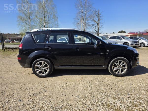 Melns Citroen C-Crosser 2011 Rēzekne, ar dzinēja tilpumu 2.20 L un nobraukumu 0 tūkst. km par 6200 €, foto 2 vietnē AUTOMOTO.COM.LV