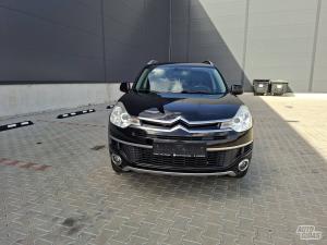 Black Citroen C-Crosser 2011 in Siauliai, with an engine capacity of 2.20 L and mileage of 268 thousand km for 5300 €, photo 3 on AUTOMOTO.COM.LV