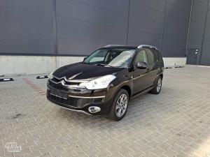 Black Citroen C-Crosser 2011 in Siauliai, with an engine capacity of 2.20 L and mileage of 268 thousand km for 5300 €, photo 4 on AUTOMOTO.COM.LV