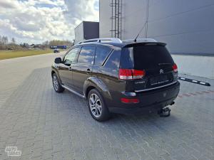 Black Citroen C-Crosser 2011 in Siauliai, with an engine capacity of 2.20 L and mileage of 268 thousand km for 5300 €, photo 6 on AUTOMOTO.COM.LV