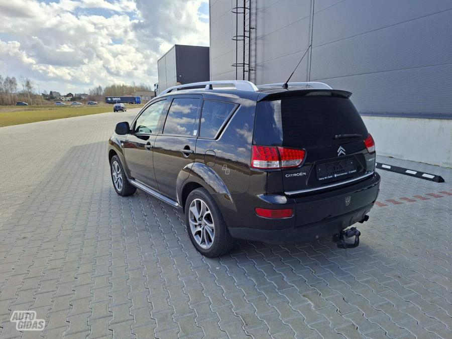 Black Citroen C-Crosser 2011 in Siauliai, with an engine capacity of 2.20 L and mileage of 268 thousand km for 5300 €, photo 6 on AUTOMOTO.COM.LV