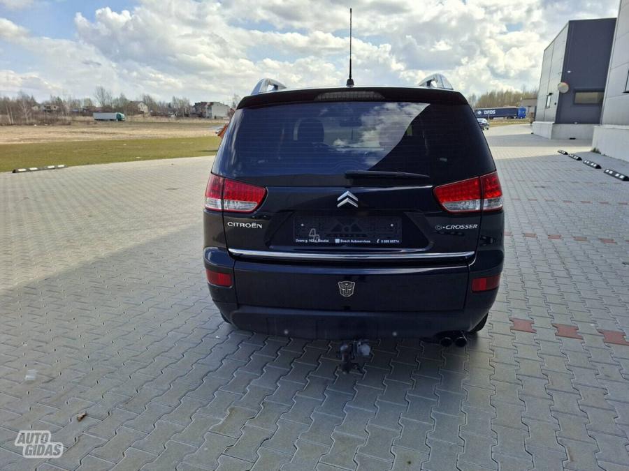 Black Citroen C-Crosser 2011 in Siauliai, with an engine capacity of 2.20 L and mileage of 268 thousand km for 5300 €, photo 7 on AUTOMOTO.COM.LV