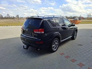 Black Citroen C-Crosser 2011 in Siauliai, with an engine capacity of 2.20 L and mileage of 268 thousand km for 5300 €, photo 8 on AUTOMOTO.COM.LV