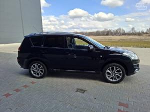 Black Citroen C-Crosser 2011 in Siauliai, with an engine capacity of 2.20 L and mileage of 268 thousand km for 5300 €, photo 9 on AUTOMOTO.COM.LV