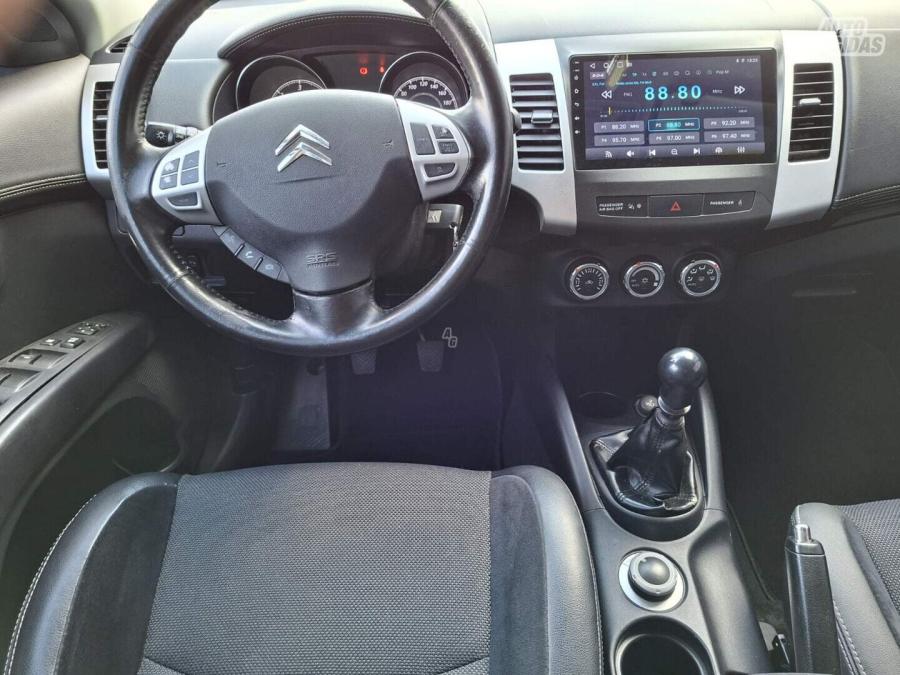 Black Citroen C-Crosser 2011 in Siauliai, with an engine capacity of 2.20 L and mileage of 268 thousand km for 5300 €, photo 11 on AUTOMOTO.COM.LV