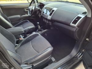 Black Citroen C-Crosser 2011 in Siauliai, with an engine capacity of 2.20 L and mileage of 268 thousand km for 5300 €, photo 20 on AUTOMOTO.COM.LV