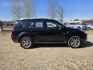 Melns Citroen C-Crosser 2011 Rēzekne, ar dzinēja tilpumu 2.20 L un nobraukumu 0 tūkst. km par 6000 €, foto 3 vietnē AUTOMOTO.COM.LV