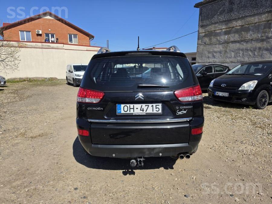 Melns Citroen C-Crosser 2011 Rēzekne, ar dzinēja tilpumu 2.20 L un nobraukumu 0 tūkst. km par 6000 €, foto 9 vietnē AUTOMOTO.COM.LV