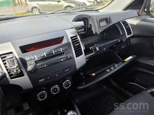 Melns Citroen C-Crosser 2011 Rēzekne, ar dzinēja tilpumu 2.20 L un nobraukumu 0 tūkst. km par 6000 €, foto 15 vietnē AUTOMOTO.COM.LV