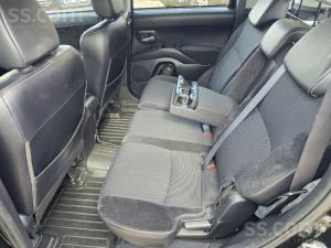 Melns Citroen C-Crosser 2011 Rēzekne, ar dzinēja tilpumu 2.20 L un nobraukumu 0 tūkst. km par 6000 €, foto 23 vietnē AUTOMOTO.COM.LV